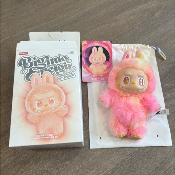 POP MART | Toys | Loyalty Labubu Big Into Energy | Poshmark
